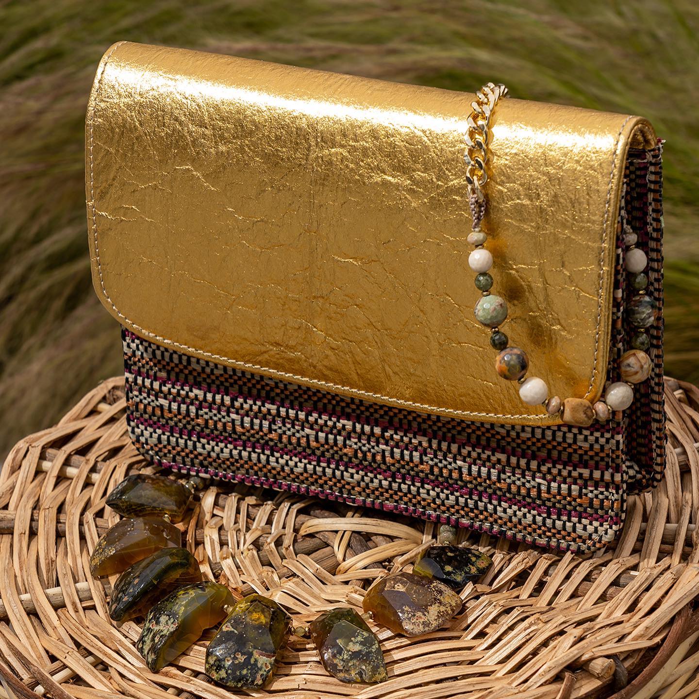 PINATEX: GIẢI PHÁP DA THUẦN CHAY TỪ LÁ DỨA - Fadin